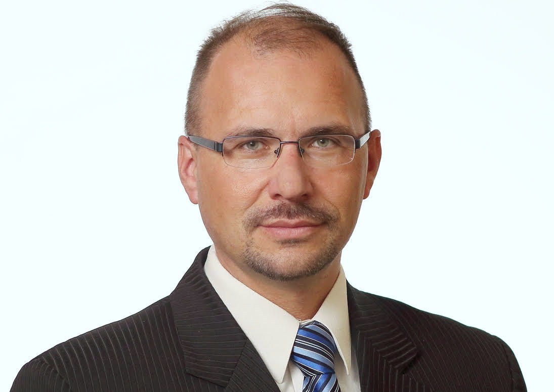 Dariusz Wasilewski: Obecny system jest hybrydą wydającą złe owoce ...